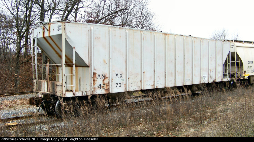 ANAX 4273 at the derail